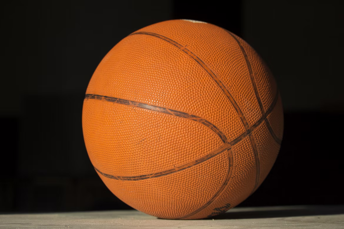The Bulls Dynasty: Phil Jackson’s Triangle Offense, Michael Jordan, and ...